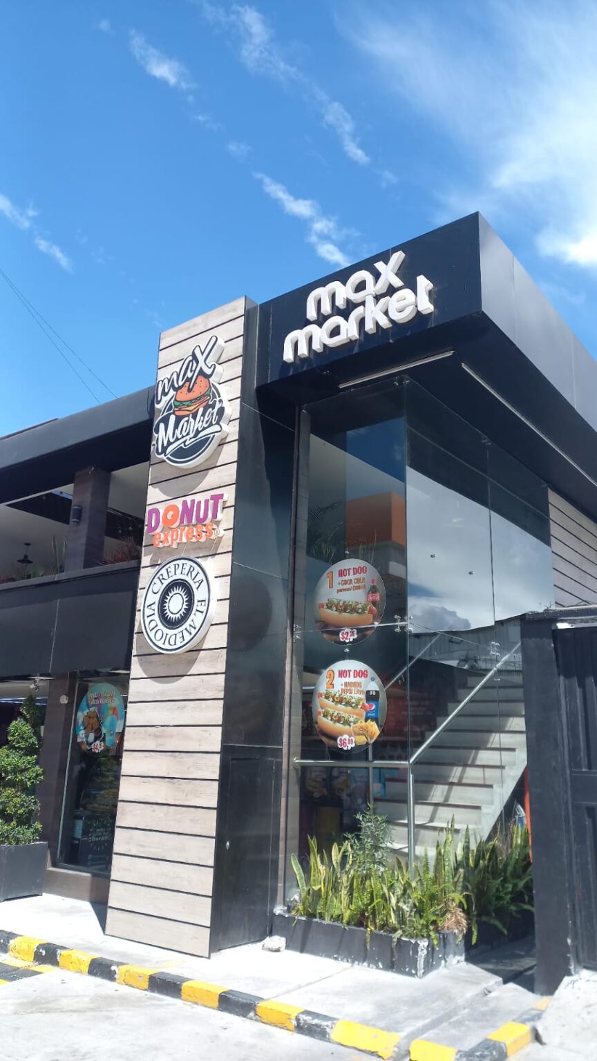 MAX market – Sabor y calidad en cada mordida
