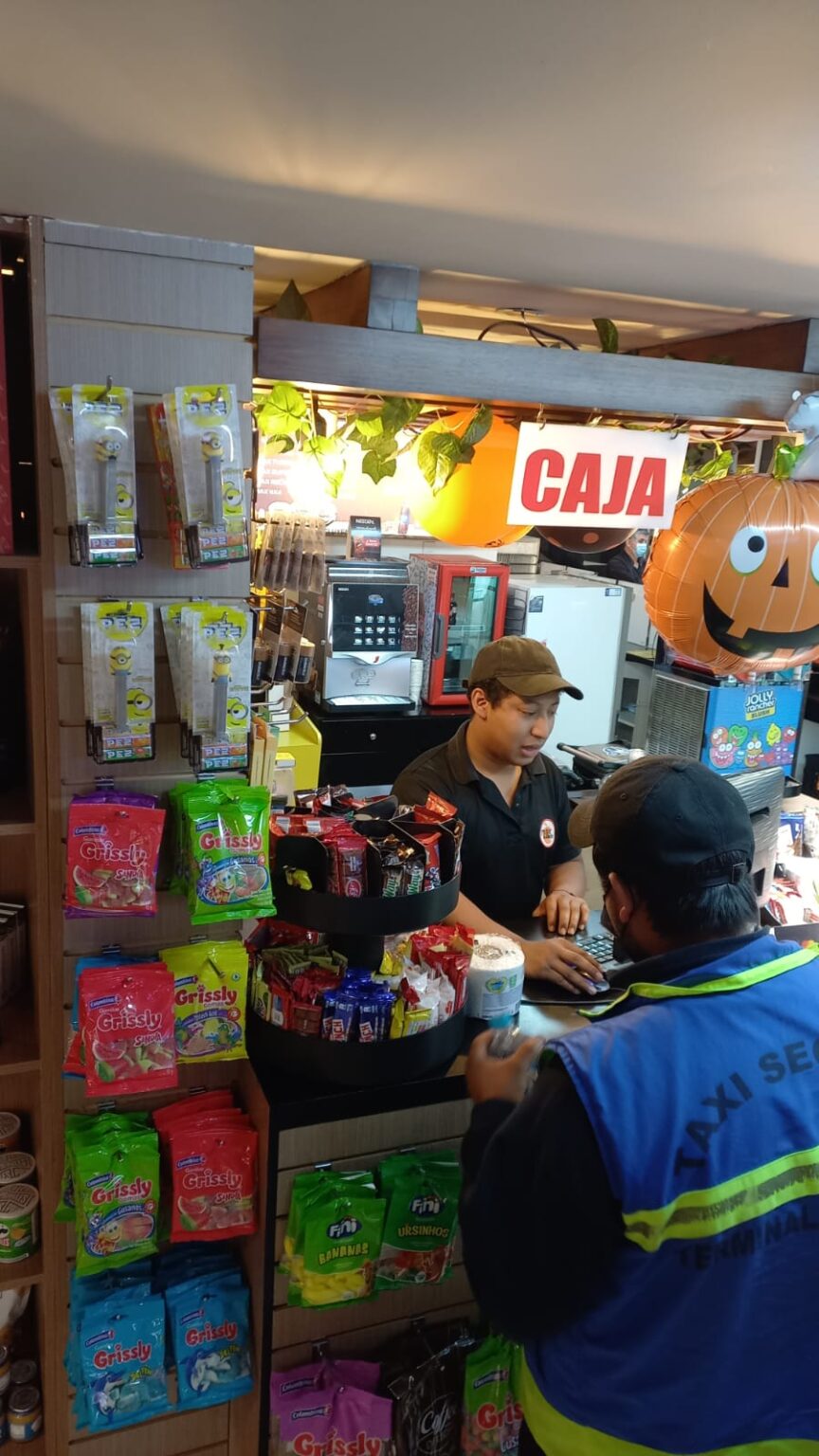 MAX market – Sabor y calidad en cada mordida